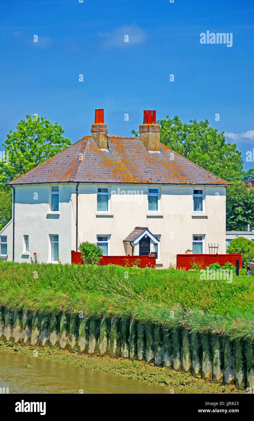 Beeding hi-res stock photography and images - Alamy