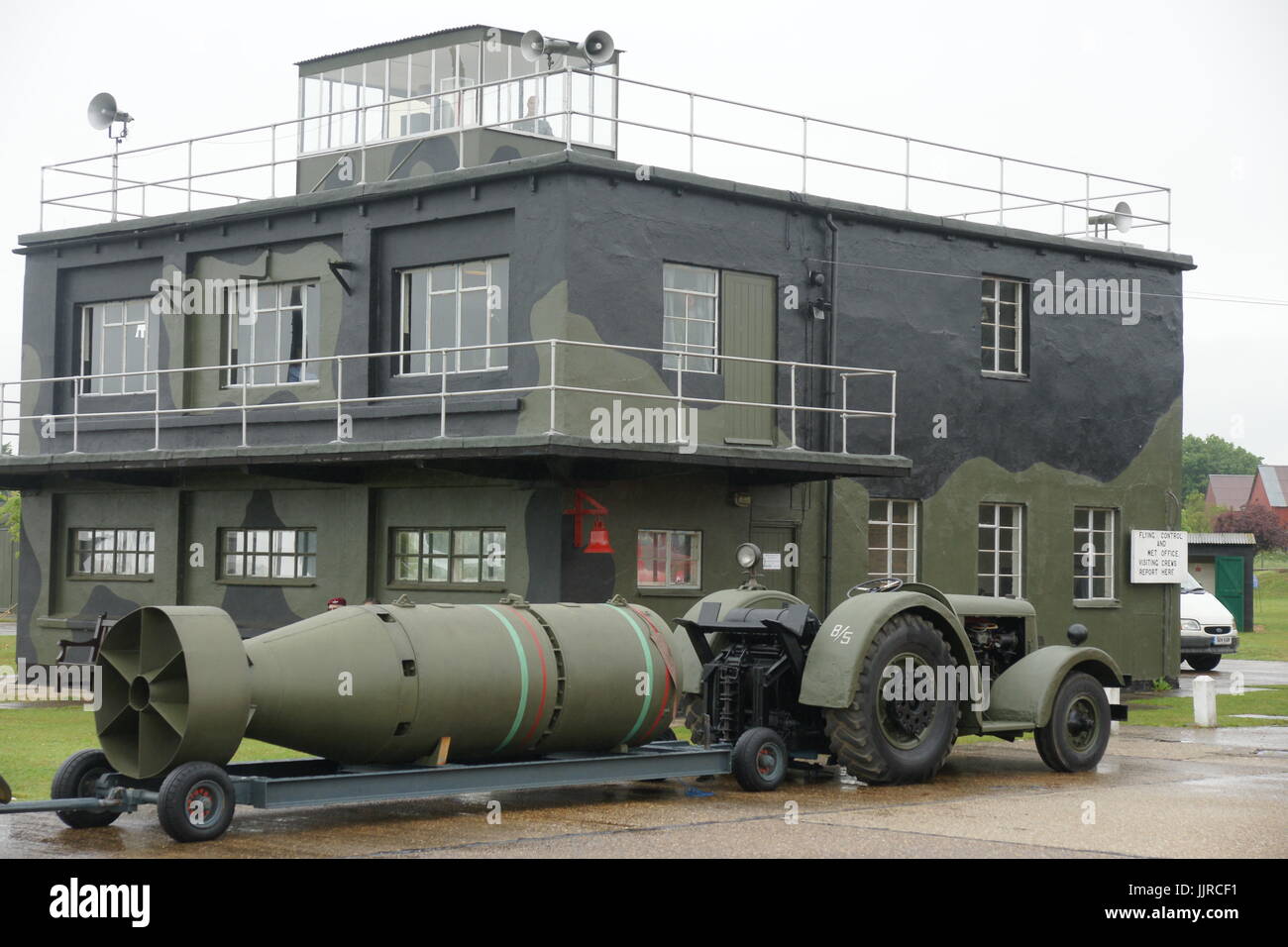 East kirkby airfield lincolnshire hi-res stock photography and images ...