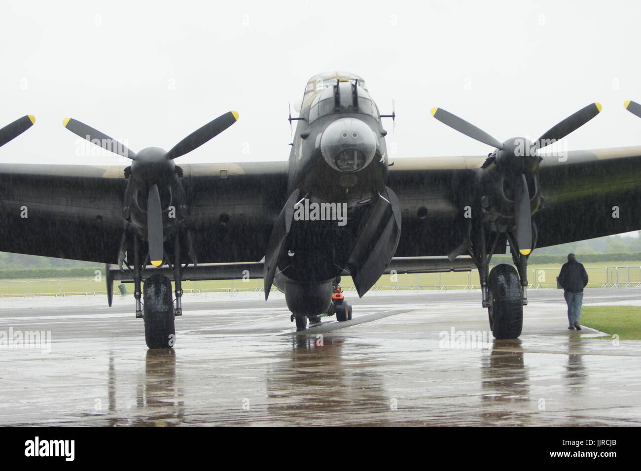 Raf night bomber crew hi-res stock photography and images - Alamy