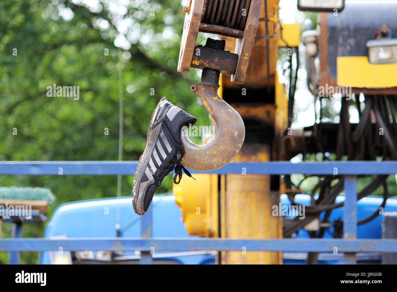 Protective cover on the hook from the lifting crane, built into the ...