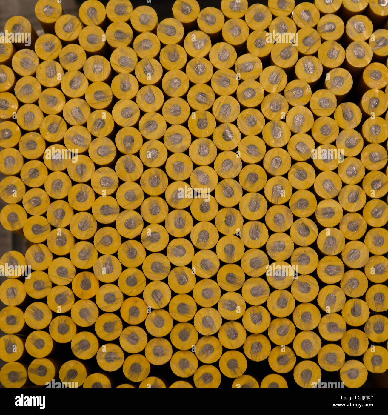 Graphite pencil core hi-res stock photography and images - Alamy