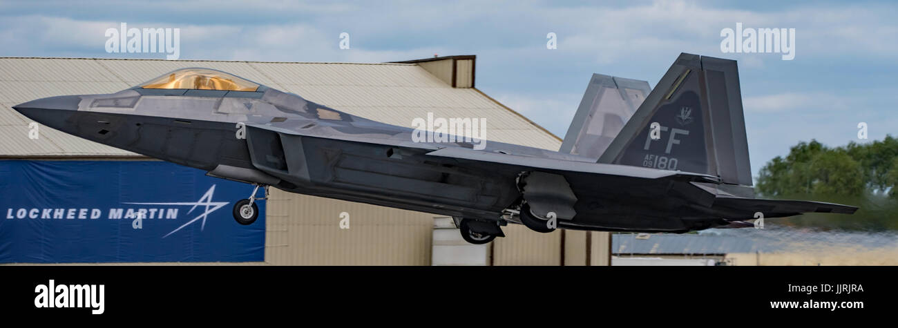 F22 Vertical Take Off