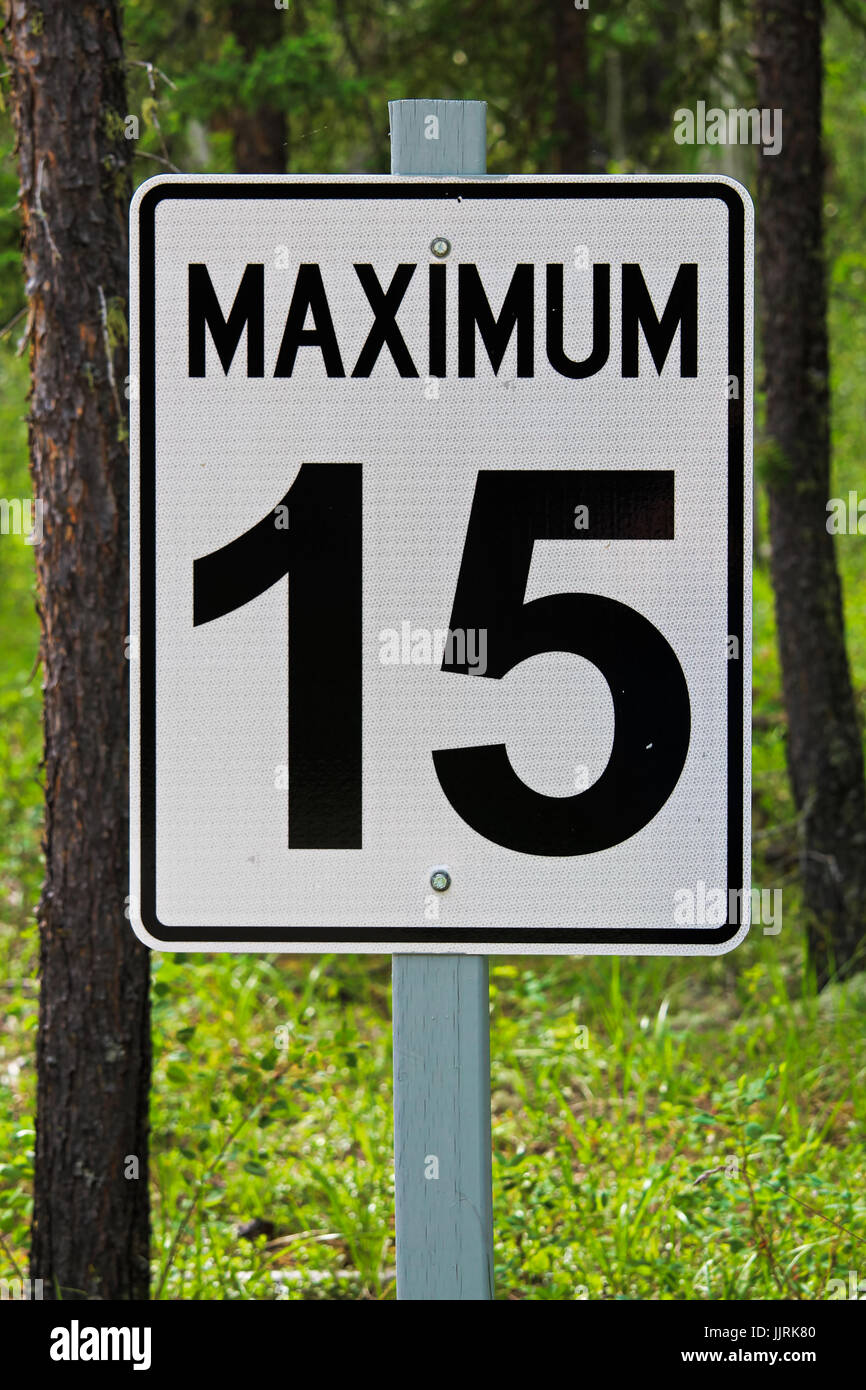 Closeup of a maximum 15 sign Stock Photo - Alamy