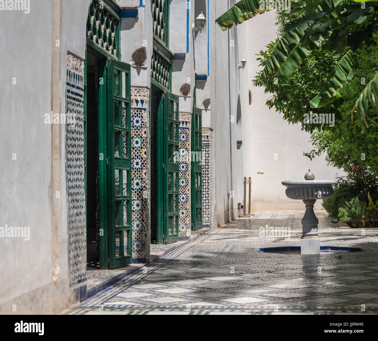 Islamic style courtyard garden tiles hi-res stock photography and ...