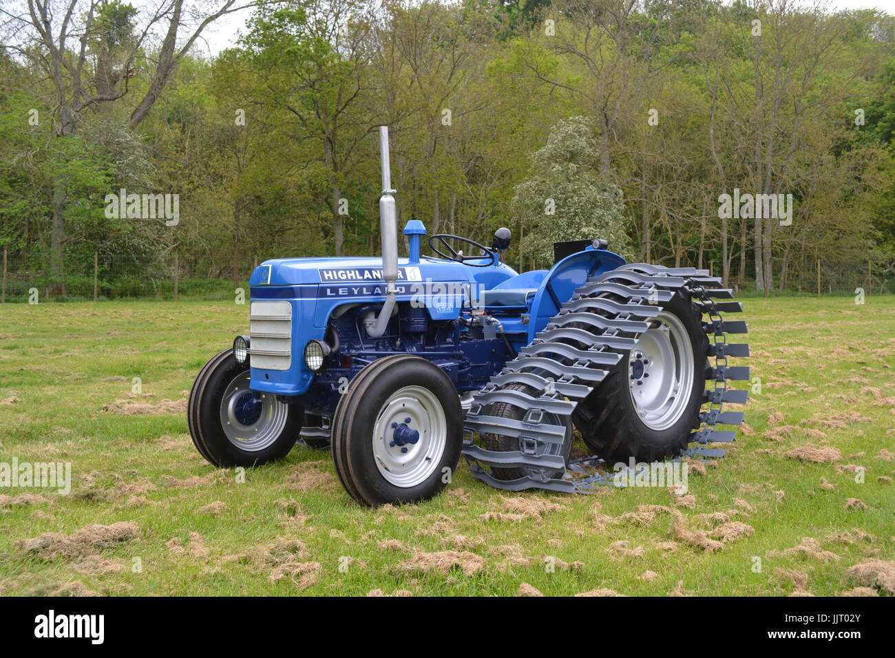 1972 Leyland 154 Highlander Tractor Stock Photo - Alamy