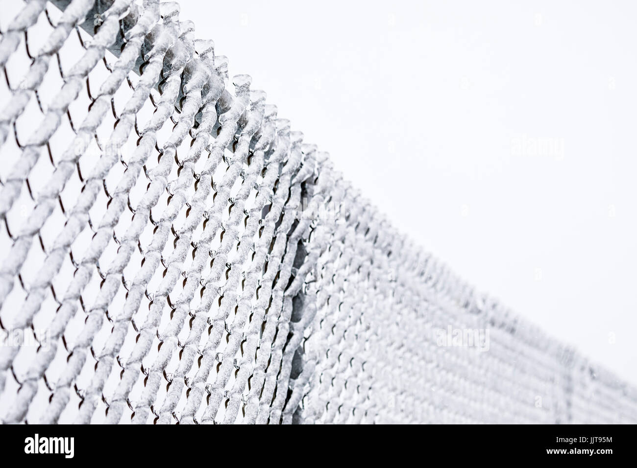 Chain link fence hi-res stock photography and images - Alamy
