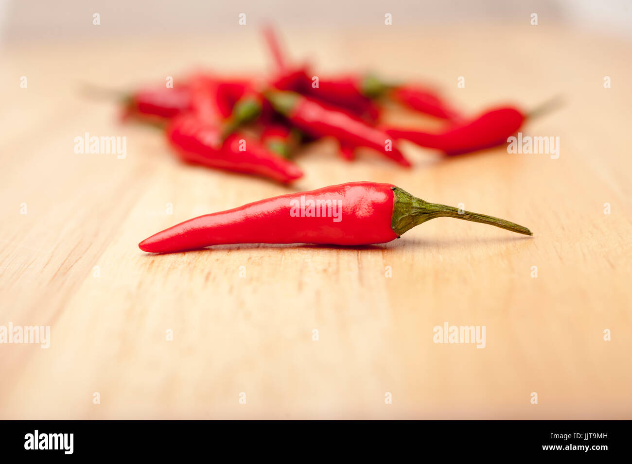 Whole red chillies hi-res stock photography and images - Alamy