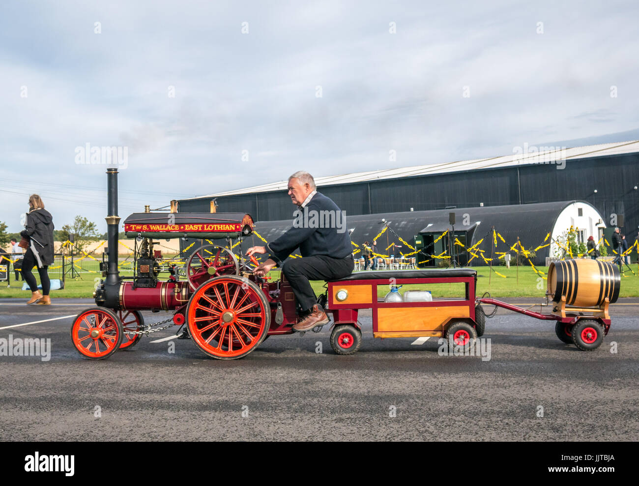Steam engine driver and wheels hi-res stock photography and images - Alamy