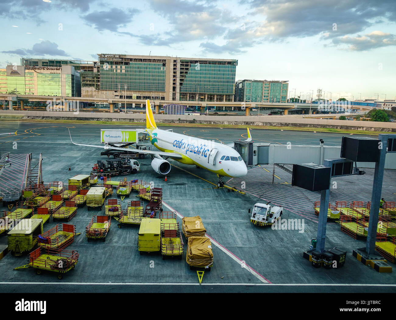 Naia terminal 3 hi-res stock photography and images - Alamy