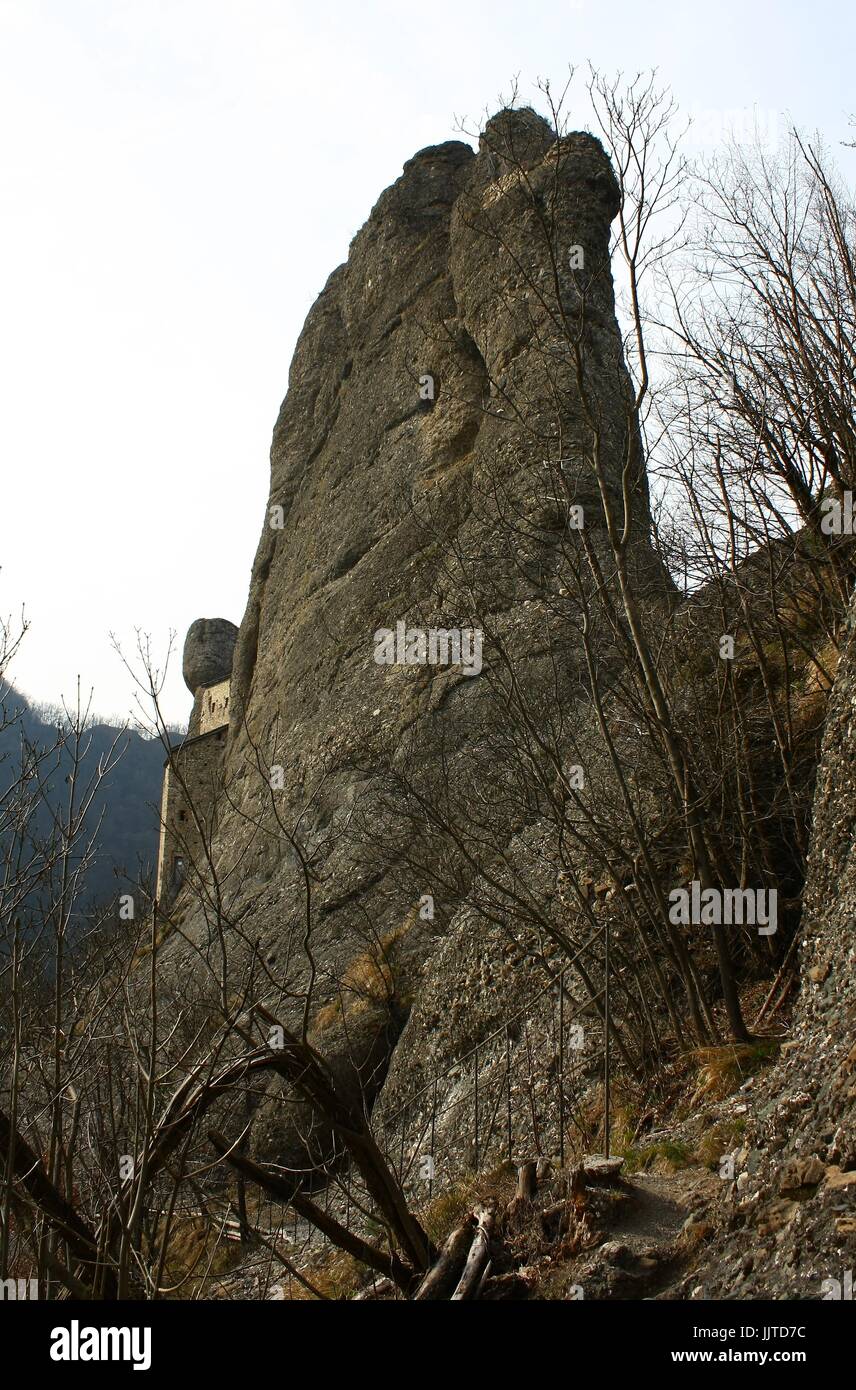 Giant pyramid hi-res stock photography and images - Alamy