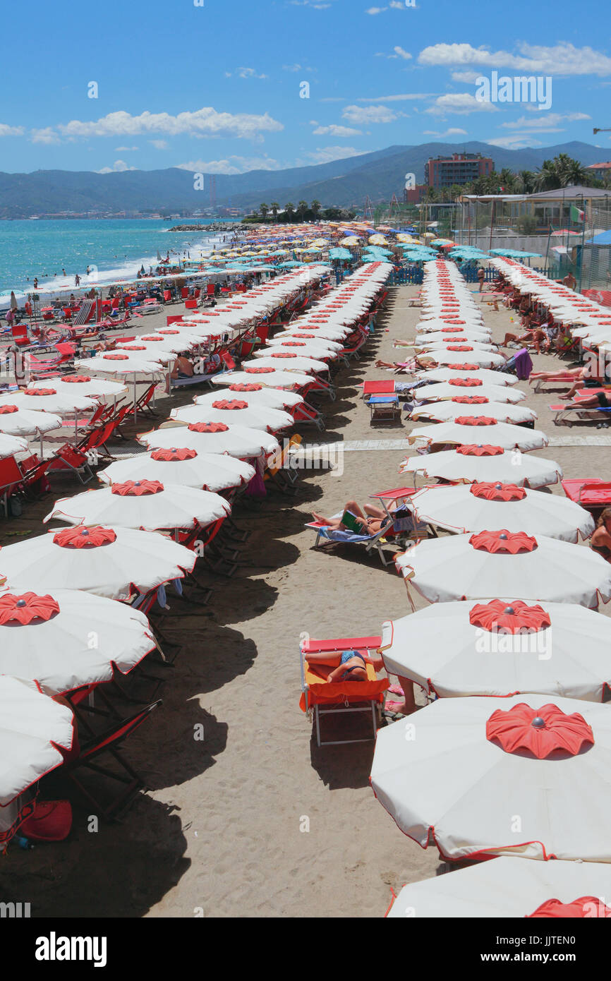 Savona beach hi-res stock photography and images - Alamy