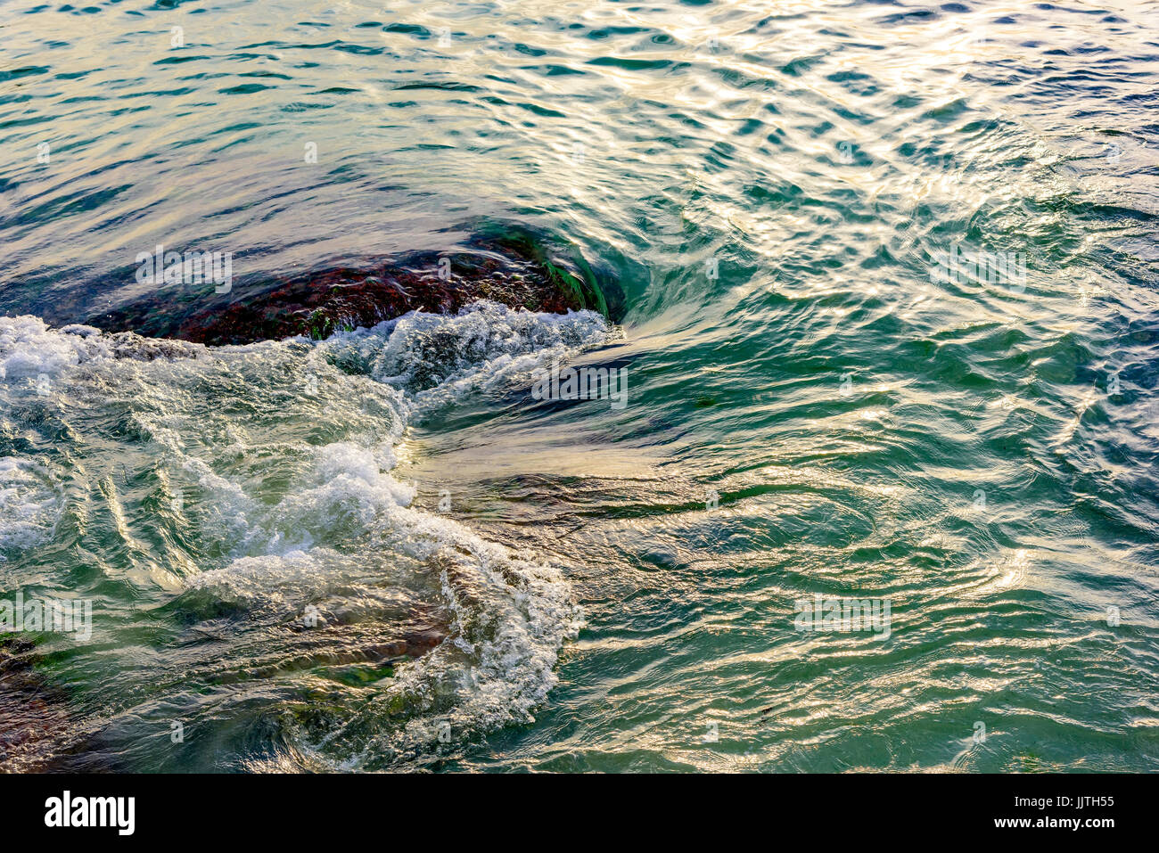 Sea water wave hi-res stock photography and images - Alamy