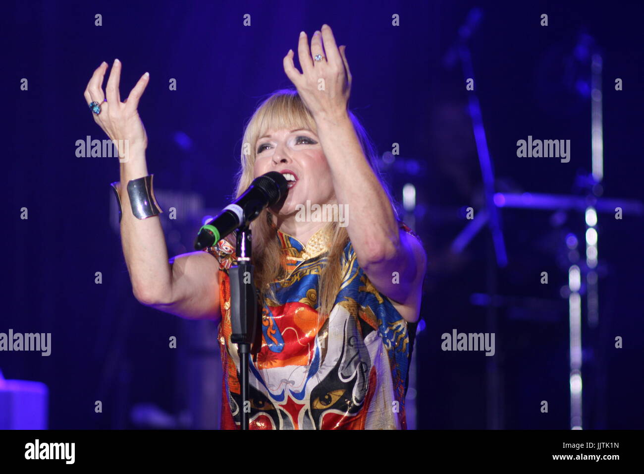 Solo cruise hi-res stock photography and images - Alamy