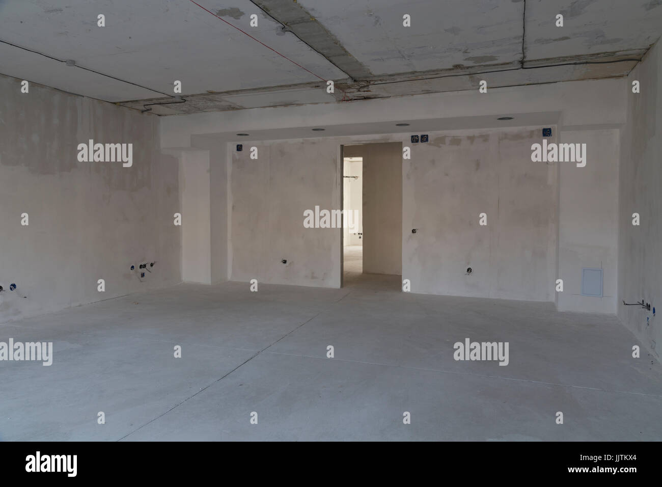 Renovation of office facilities. Empty interior space Stock Photo - Alamy