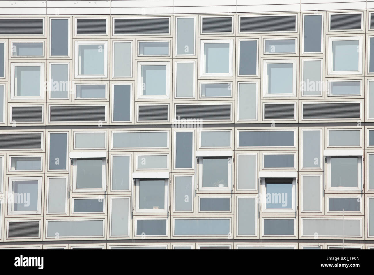 window front on a modern office building Stock Photo - Alamy