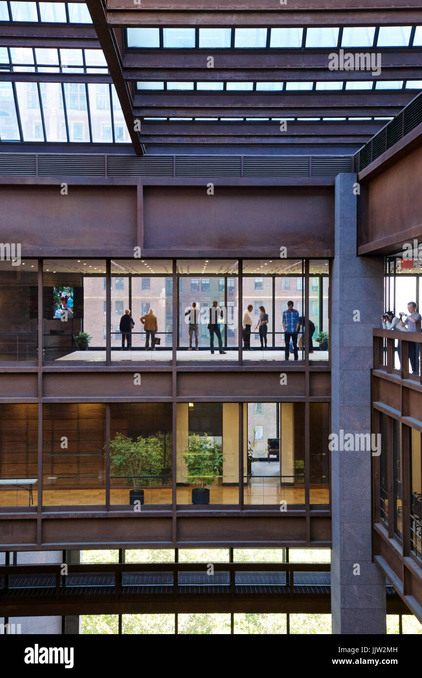 The ford foundation atrium hi-res stock photography and images - Alamy