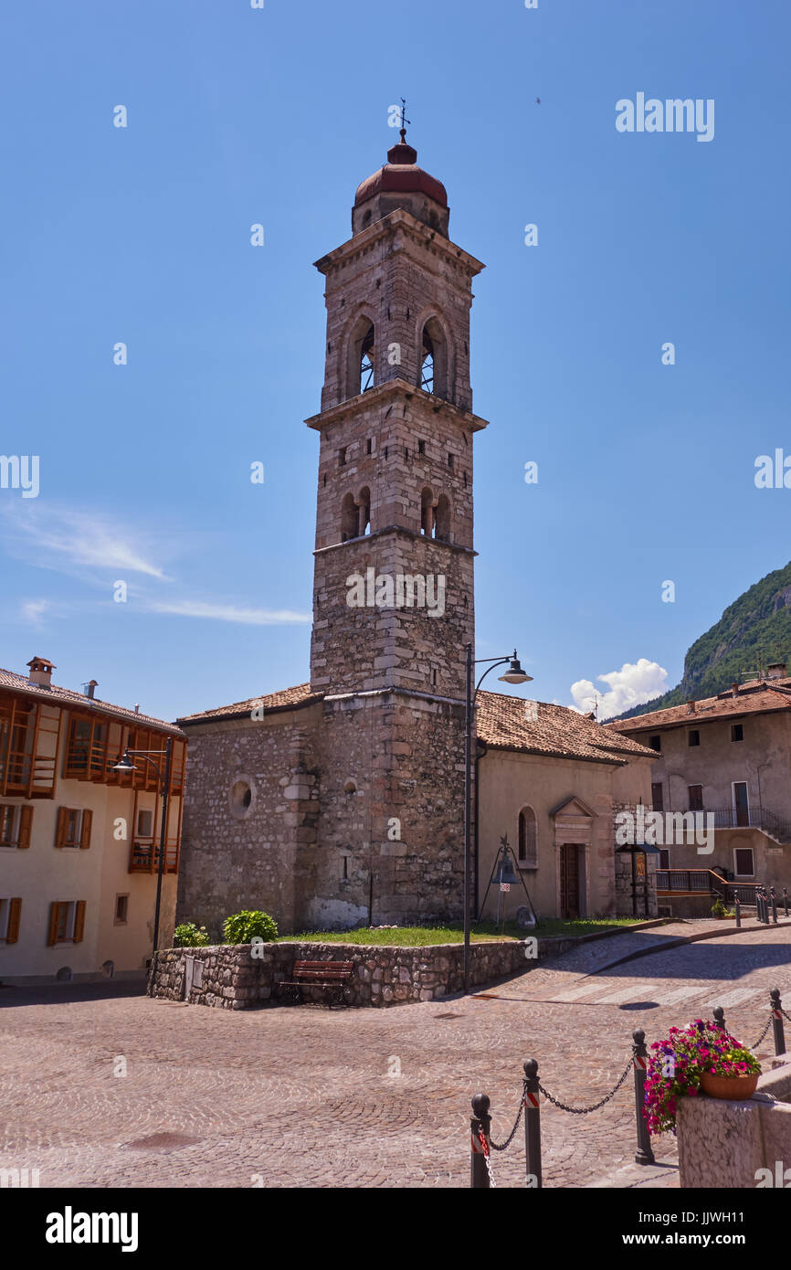 Dorsino hi-res stock photography and images - Alamy