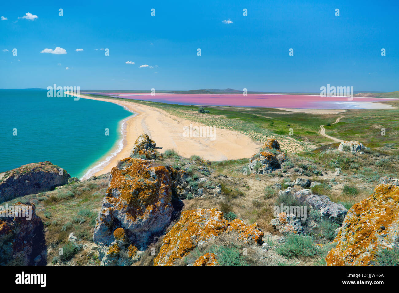 Pink lake australia hi-res stock photography and images - Alamy