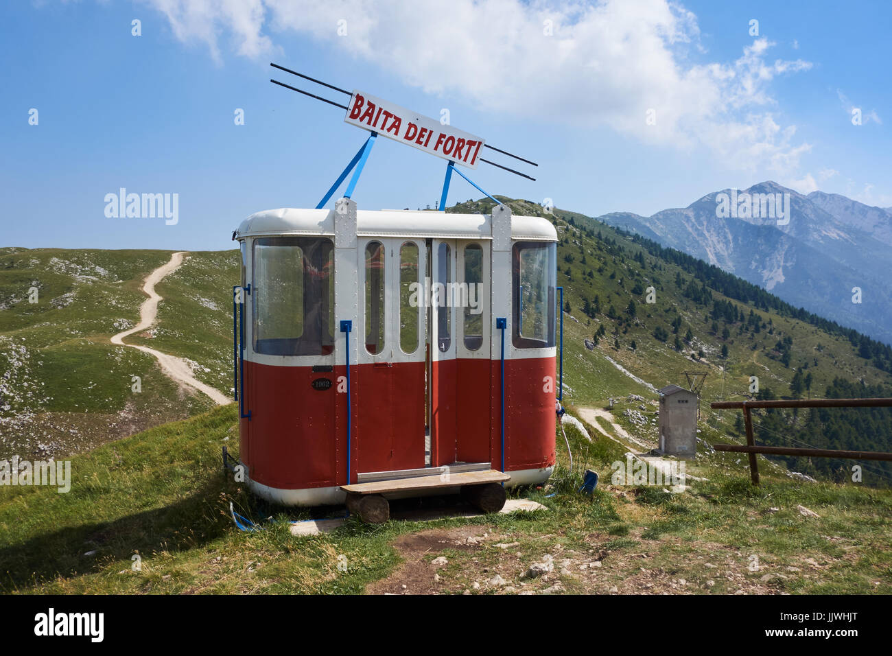 Cable car monte hi-res stock photography and images - Alamy
