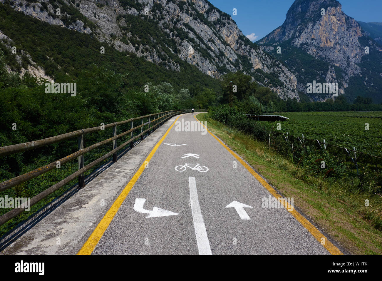 Cycle path Northern Italy Stock Photo - Alamy