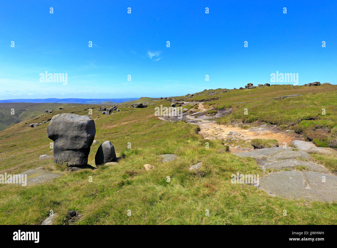 Footpath towards the Woolpacks on the southern edge of Kinder Scout ...
