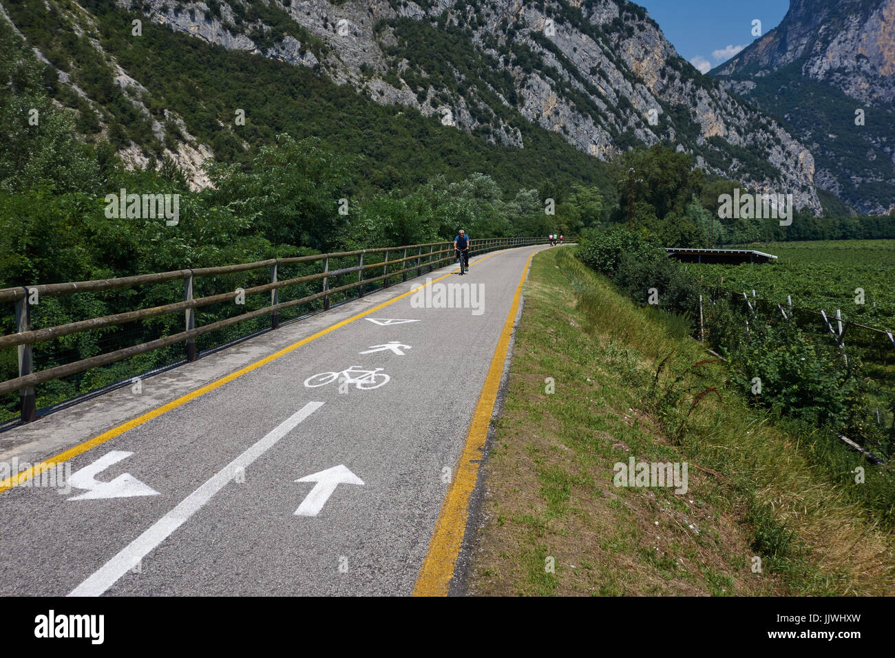 Cycle path Northern Italy Stock Photo - Alamy