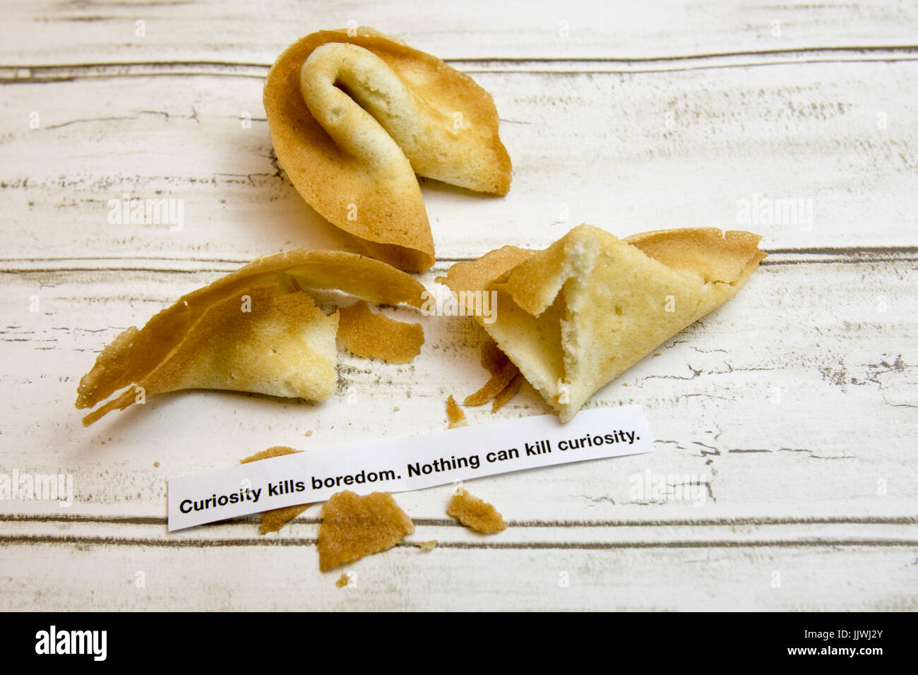 Chinese fortune cookies with inspirational message Stock Photo - Alamy