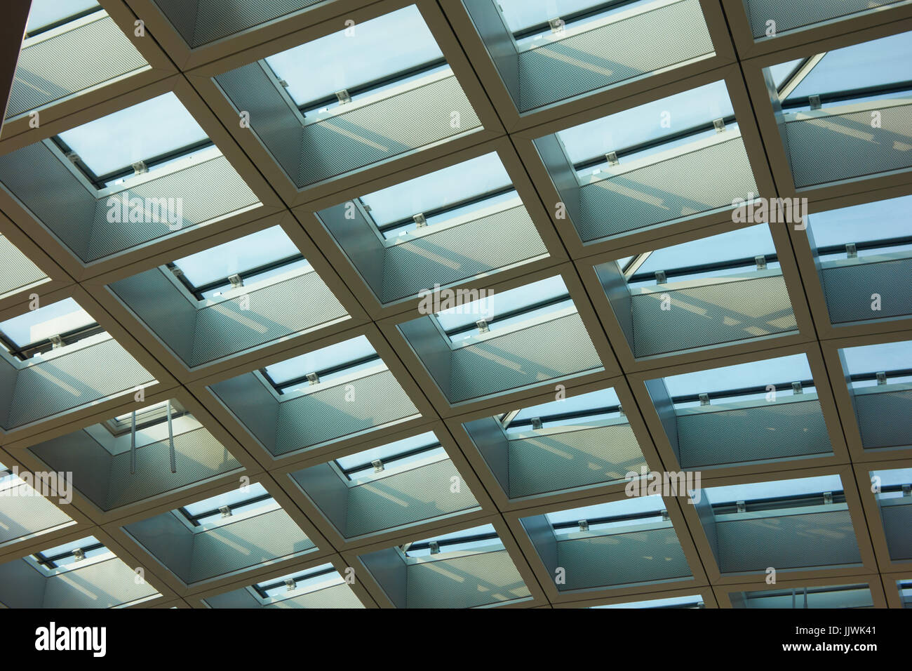 Patterned roof hi-res stock photography and images - Alamy