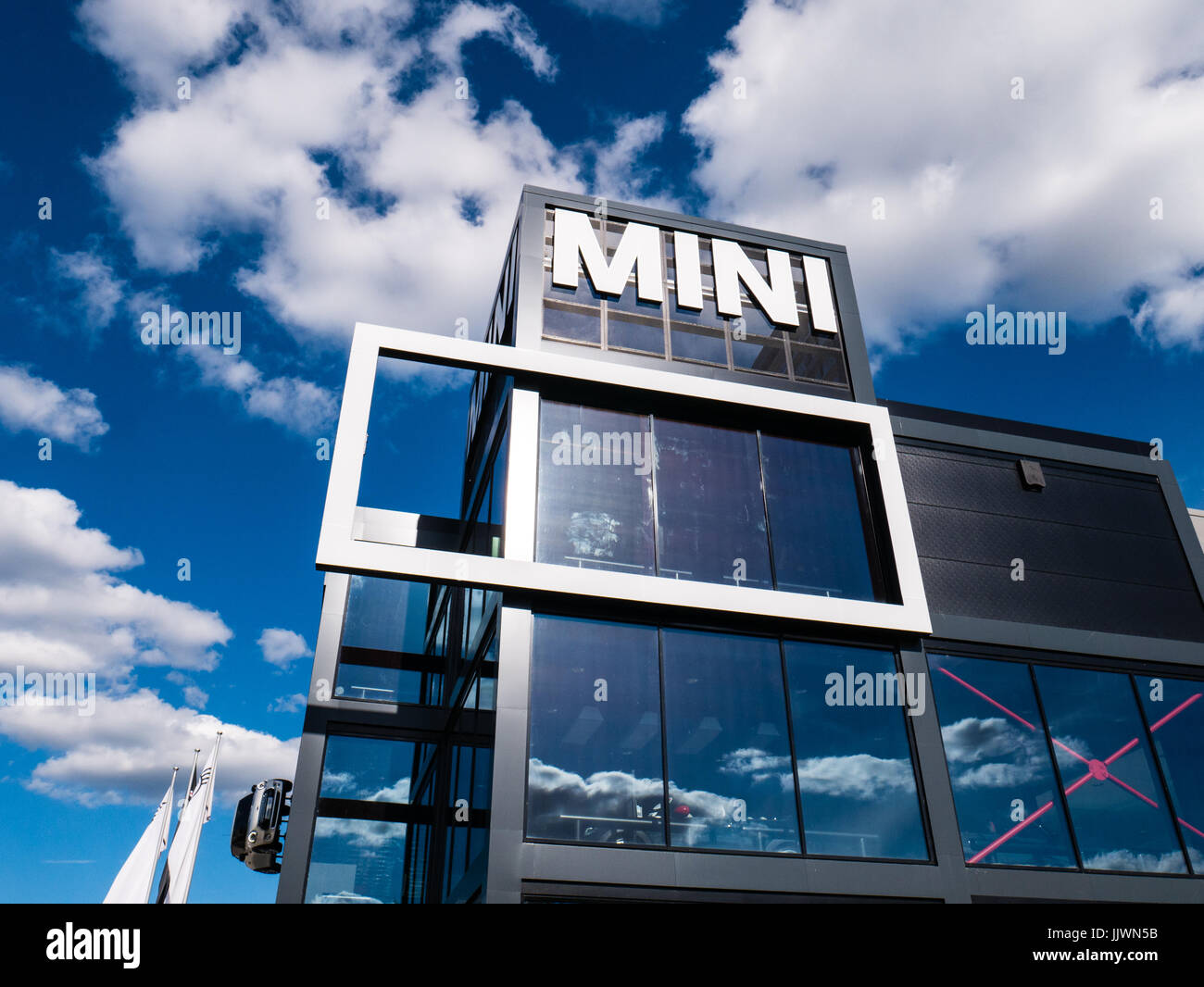 Cooper BMW Reading Cooper Mini Reading, Reading, Berkshire, England, UK ...