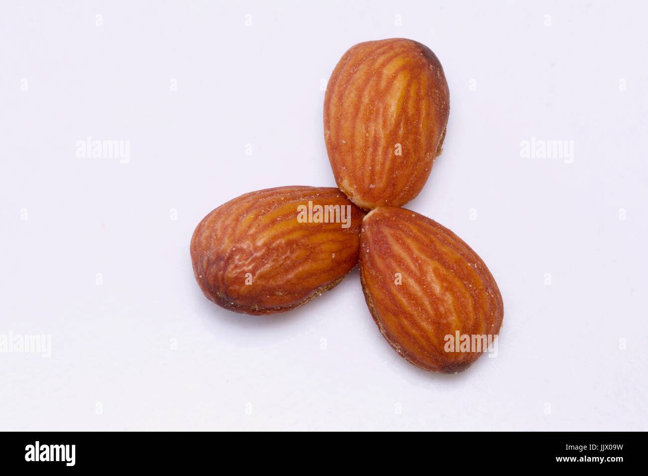 Almonds husks hi-res stock photography and images - Alamy