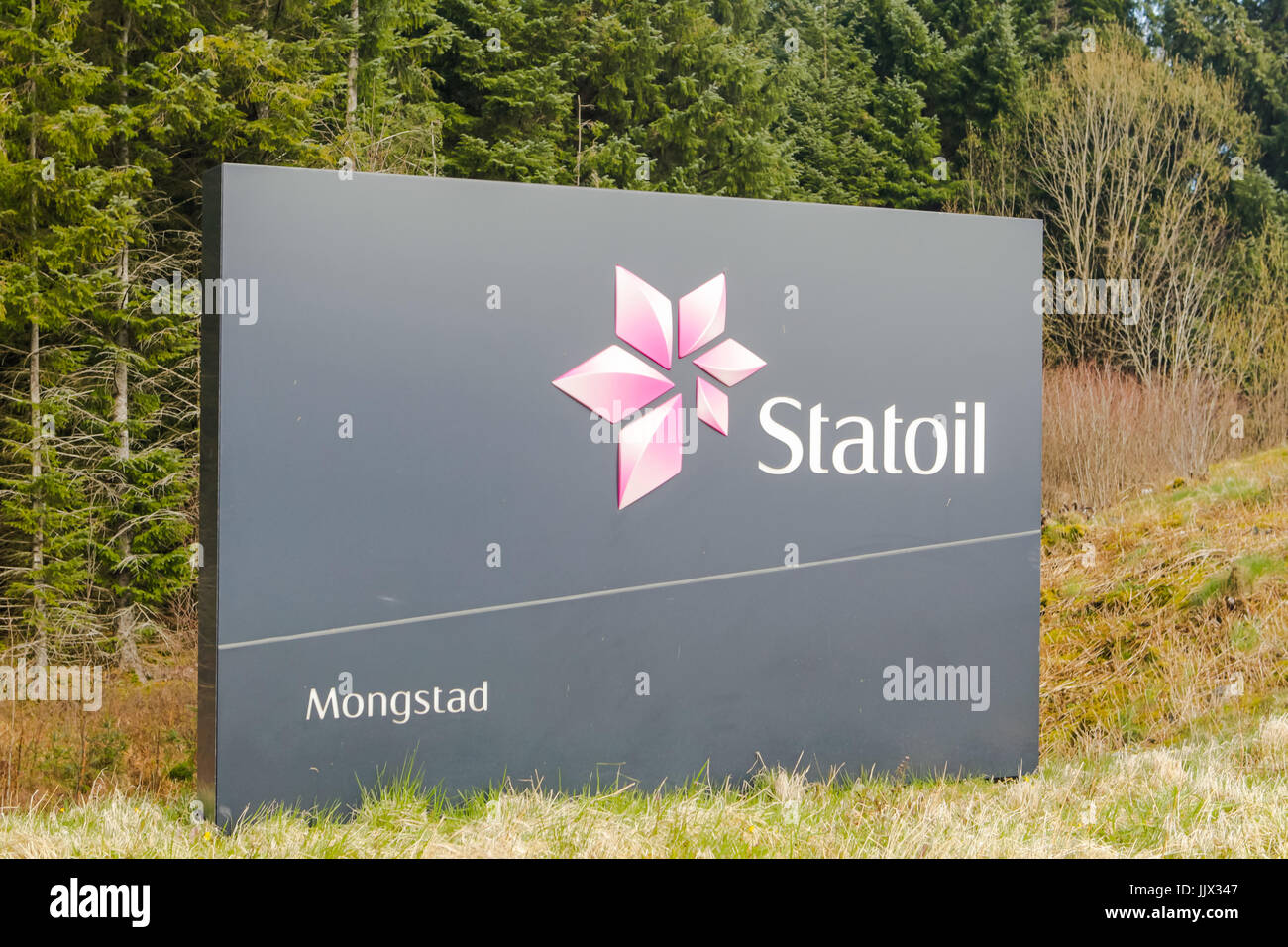 Oil logo hi-res stock photography and images - Alamy