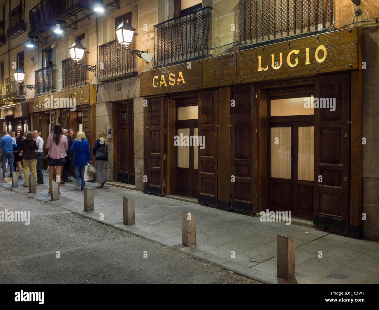 Casa Lucio en el barrio de La Latina. Madrid. España Stock Photo - Alamy