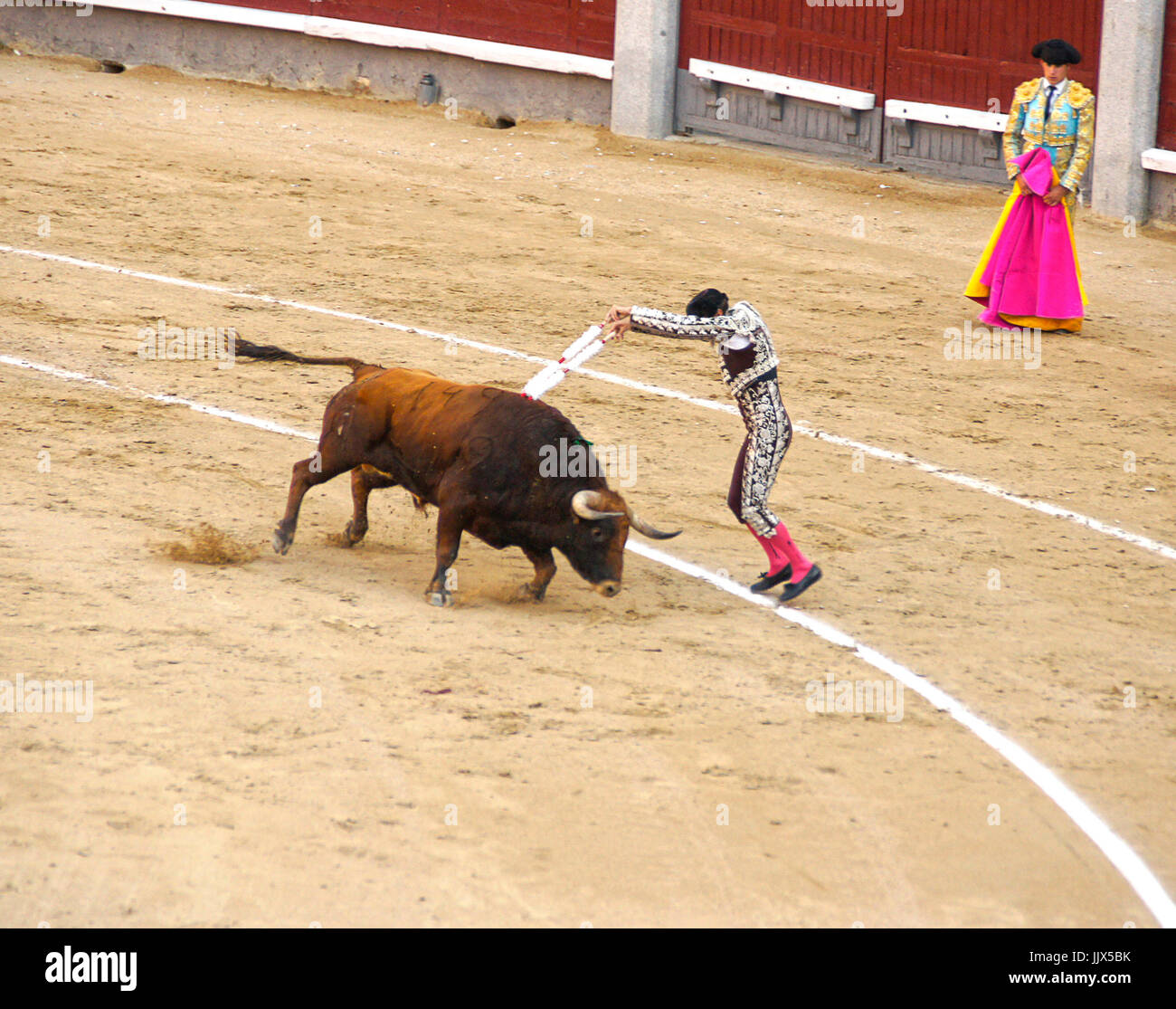 Banderillas en una corrida en la Plaza de toros de Las Ventas. Madrid ...