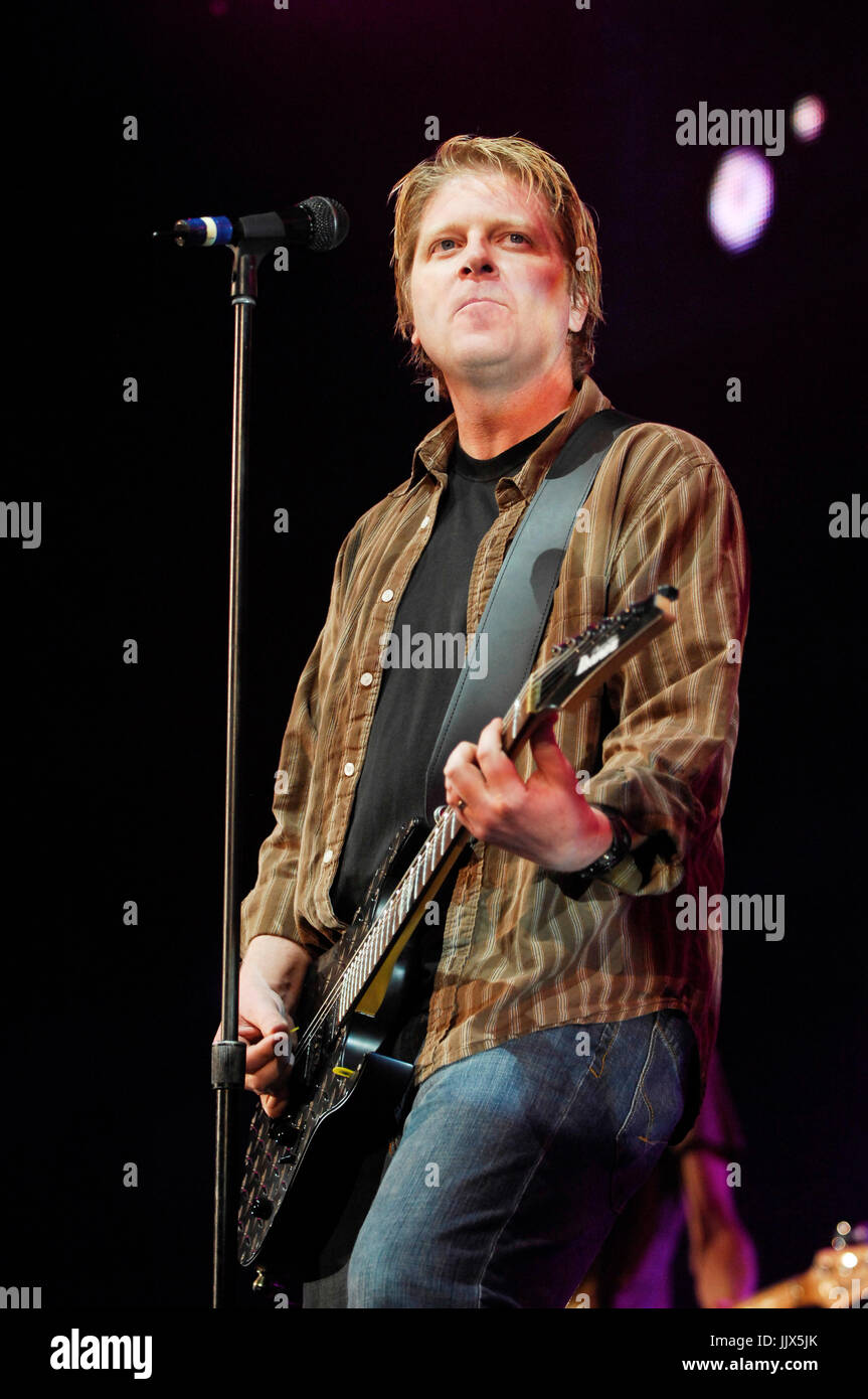 Josh homme hi-res stock photography and images - Alamy