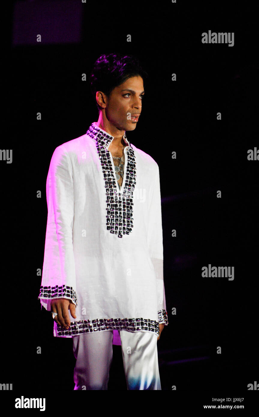 'prince' and singer hi-res stock photography and images - Alamy