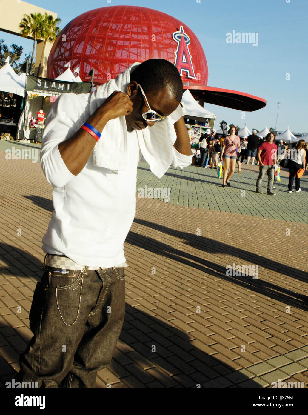 Keidran Jones aka Iyaz backstage Bamboozle Festival - Day 2 Angel ...