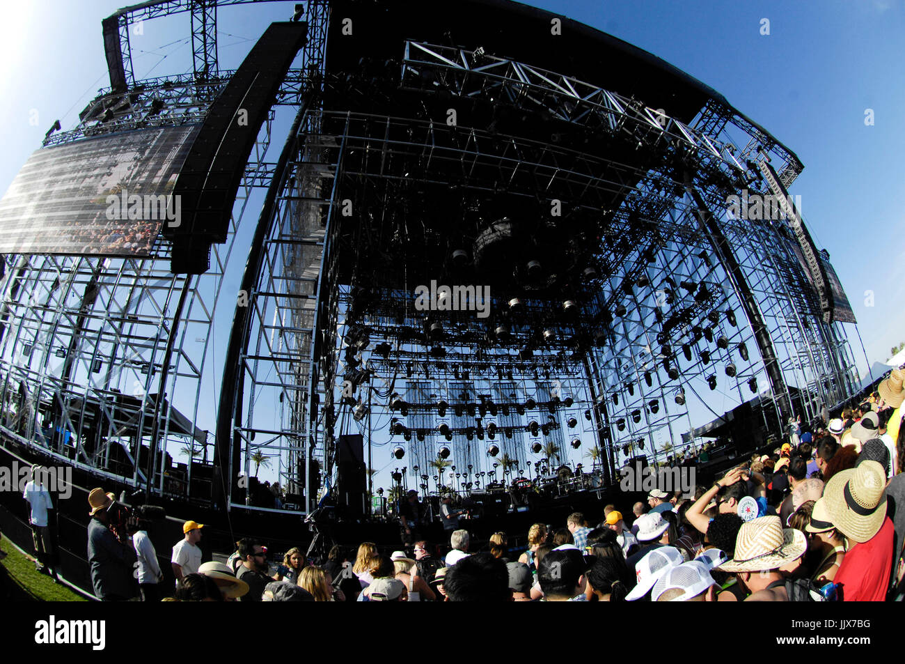 Coachella crowd stage hi-res stock photography and images - Alamy
