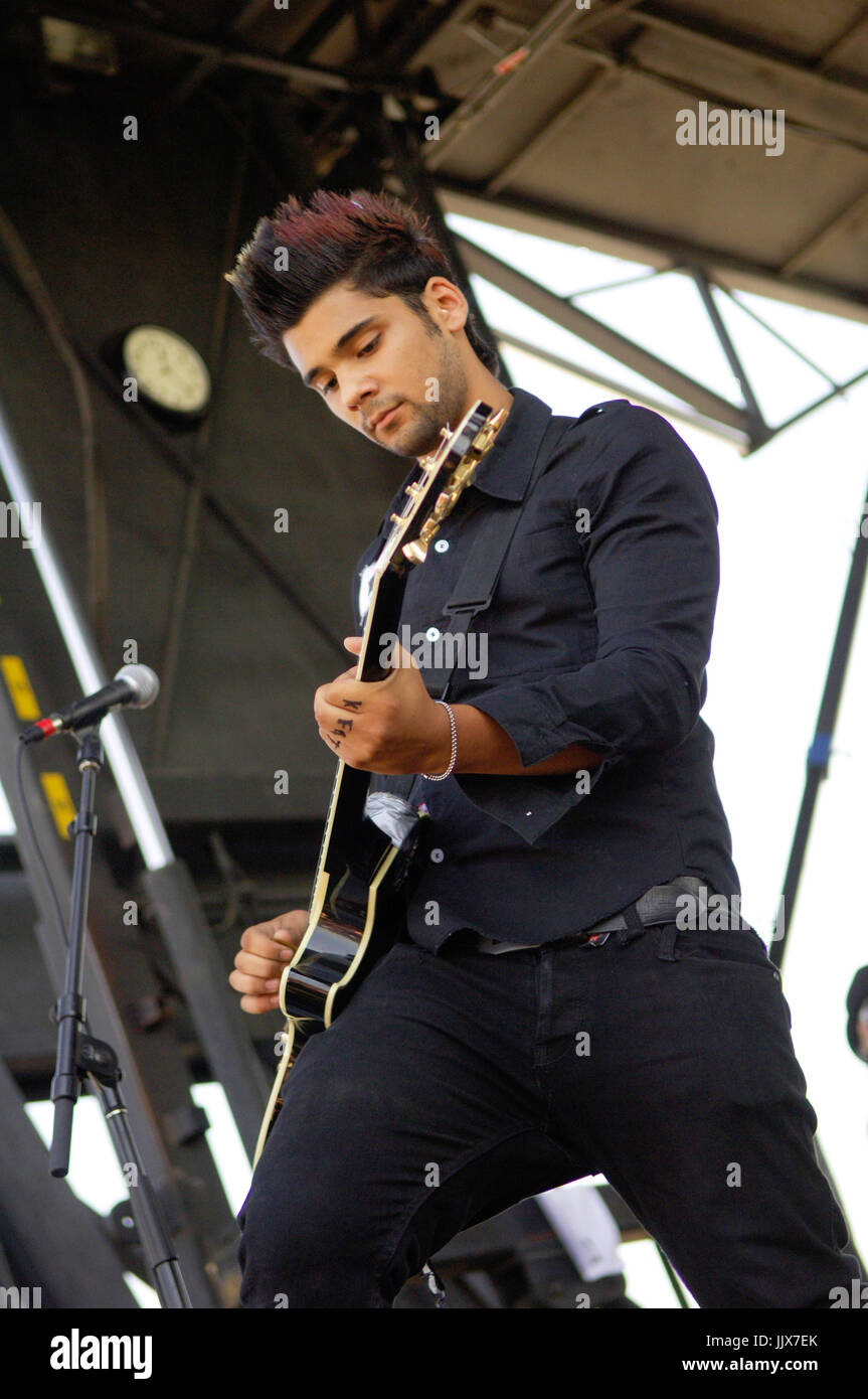 Jon dering hi-res stock photography and images - Alamy