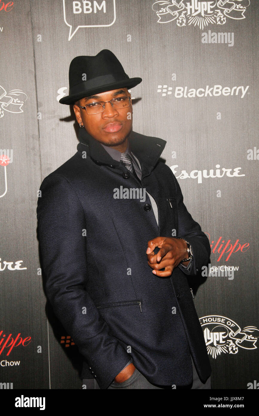 Singer neyo hi-res stock photography and images - Alamy