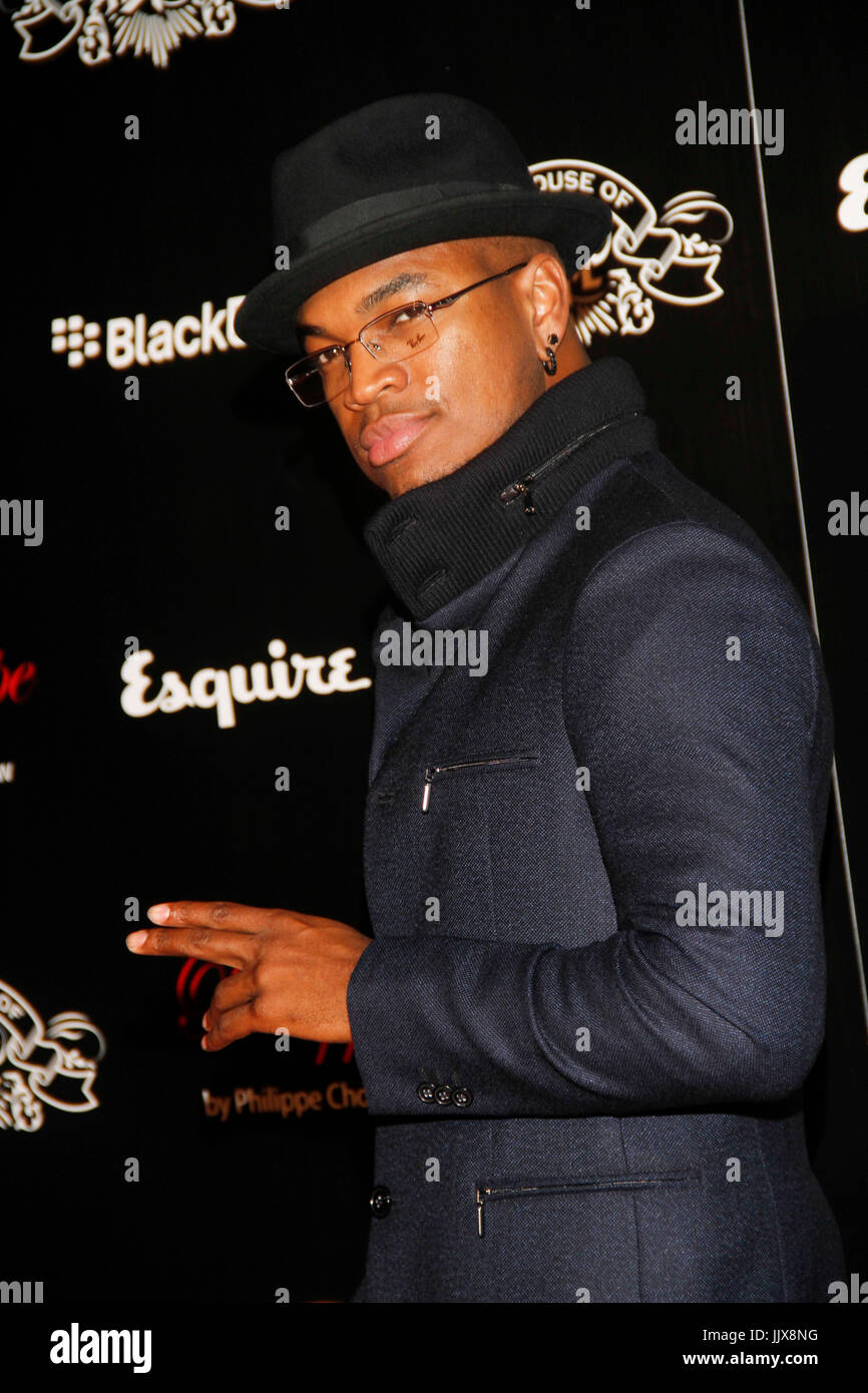 Singer neyo hi-res stock photography and images - Alamy