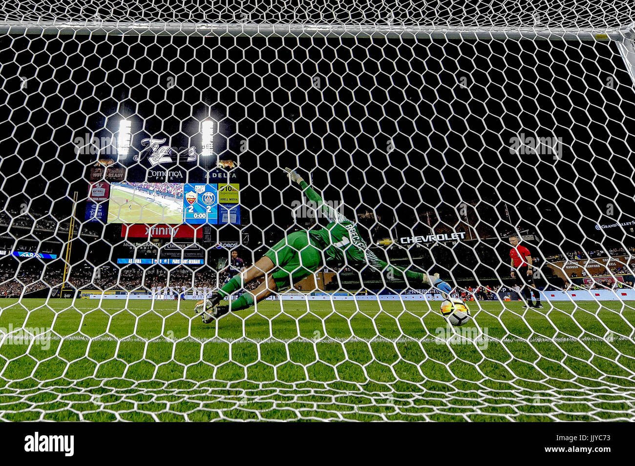 Detroit, Michigan, USA. 19th July, 2017. Alisson (1) allows a shootout ...