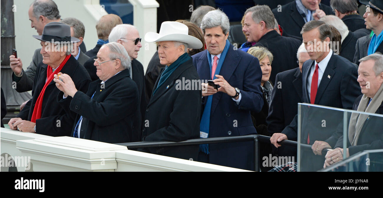 United States Senators await the arrival of U.S. President Barack Obama ...