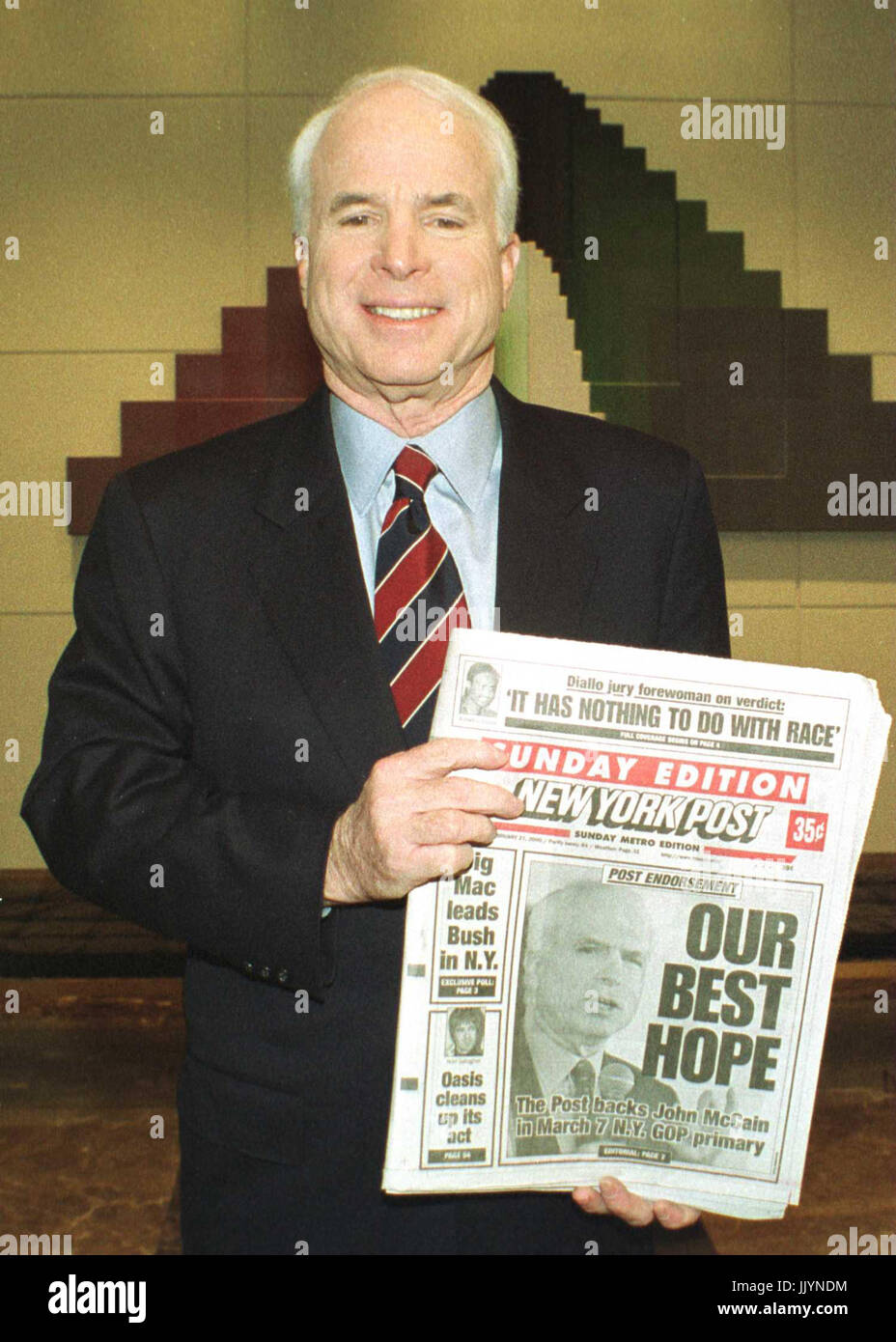 Washington, DC - (FILE) -- United States Senator John McCain ...