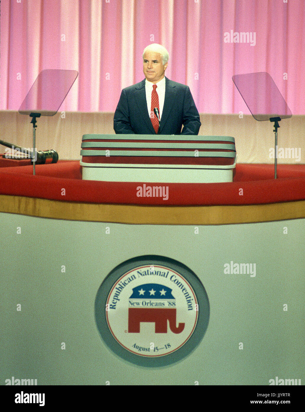 United States Senator John McCain (Republican of Arizona) makes remarks ...