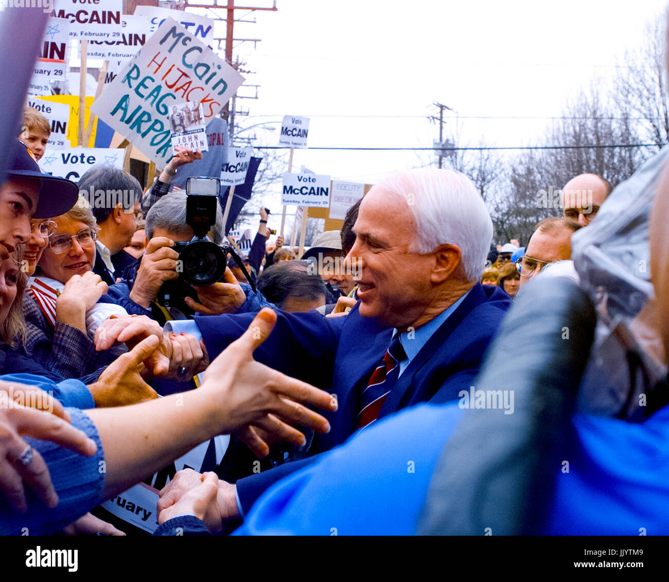 United States Senator John McCain (Republican of Arizona) campaigns ...