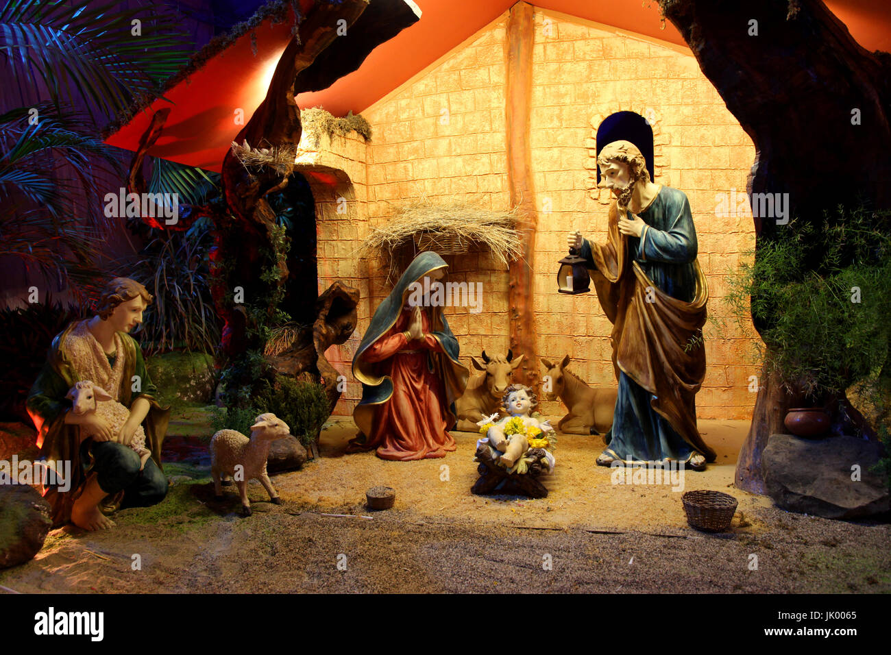 Christmas nativity scene with figurines including Jesus, Mary, Joseph ...