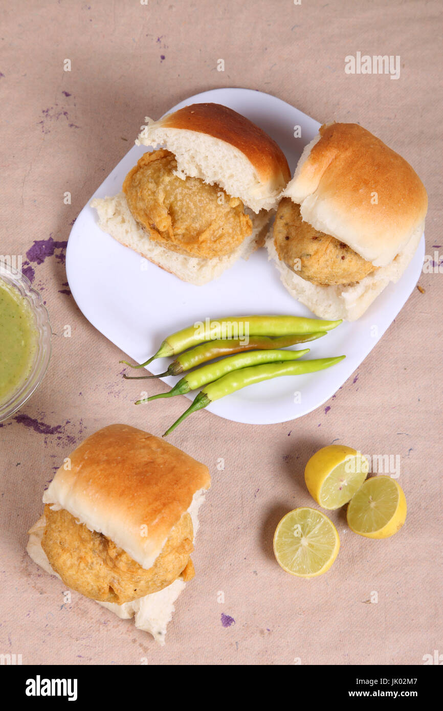 Indian special traditional fried food vada pav Stock Photo - Alamy