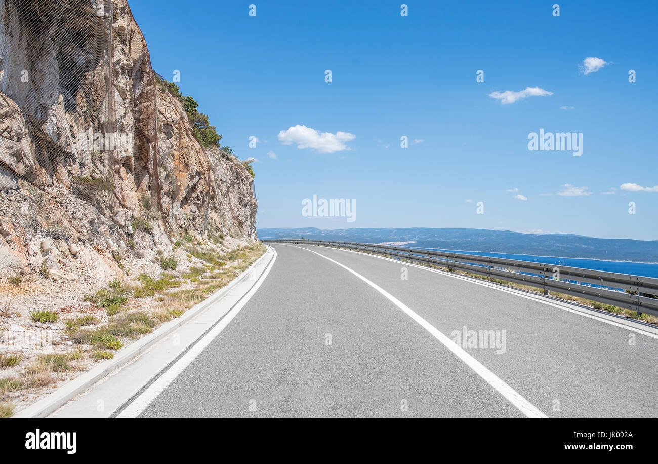 Highway and nature hi-res stock photography and images - Alamy