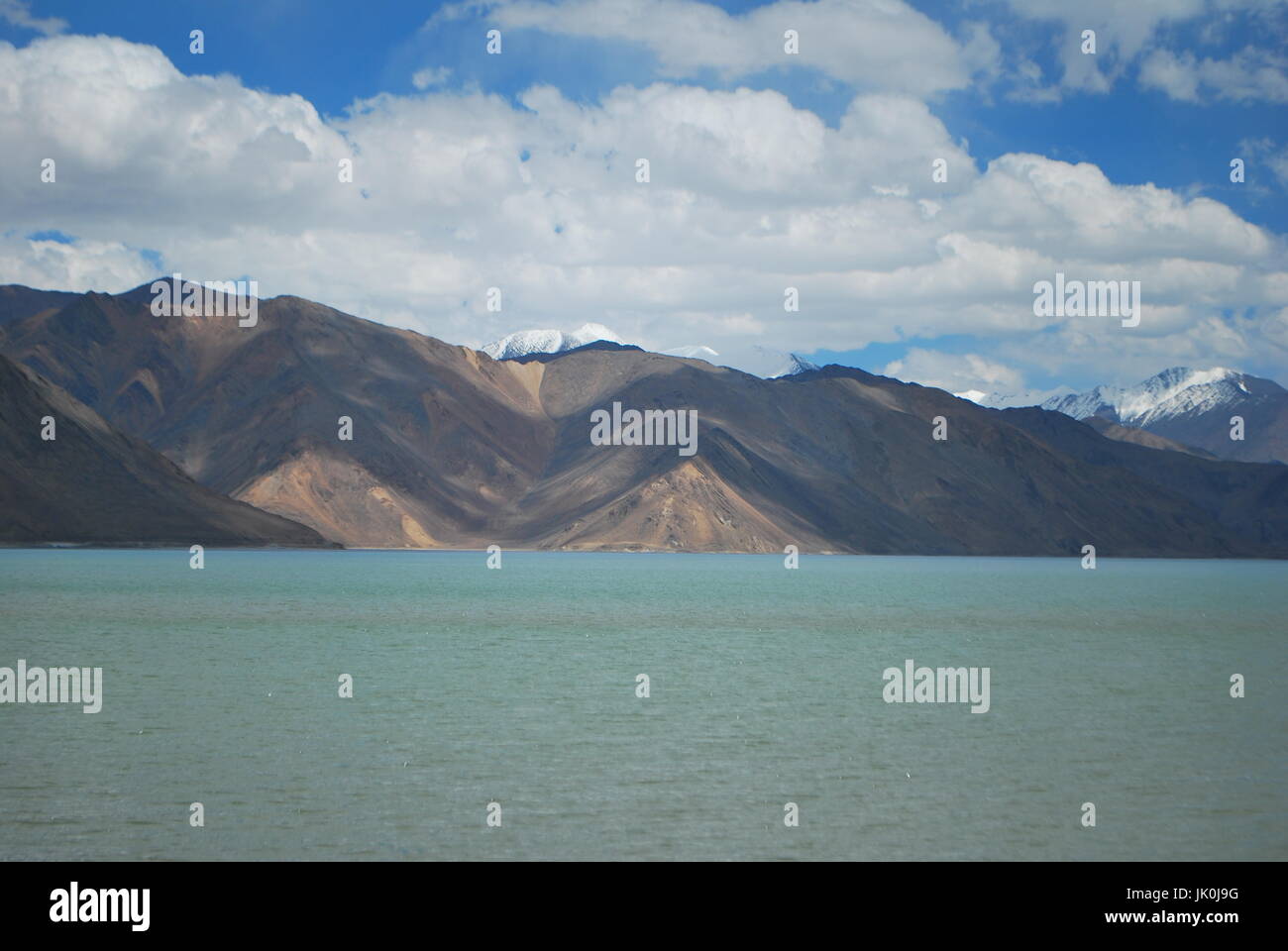 Pangong kashmir hi-res stock photography and images - Alamy