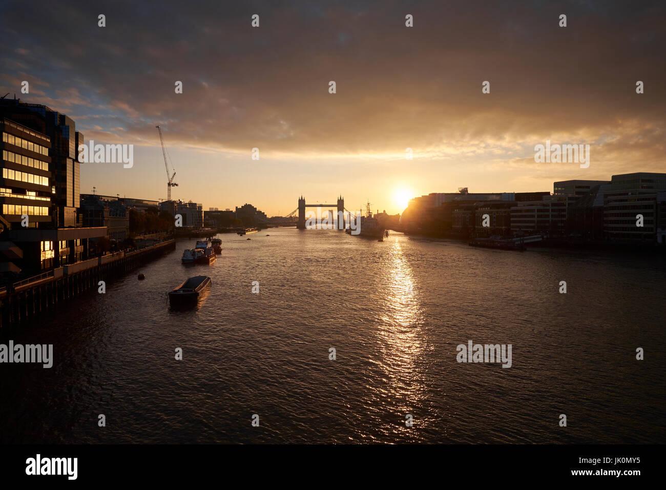 Views of the tower bridge hi-res stock photography and images - Alamy